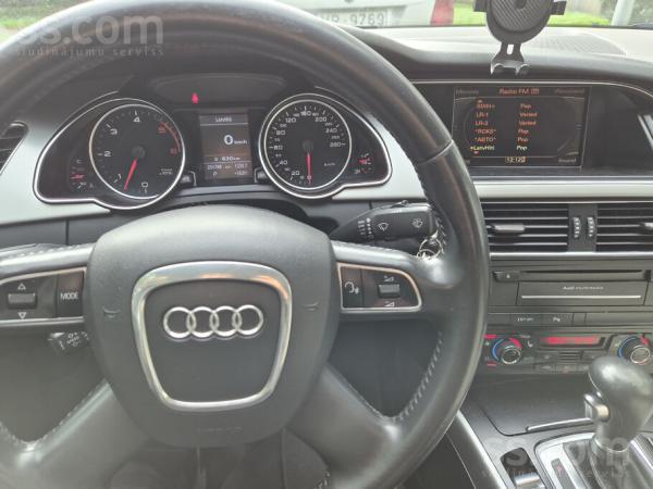 Zils Audi A5 2010 Rīga, ar dzinēja tilpumu 2.70 L un nobraukumu 252 tūkst. km par 7000 €, foto 6 vietnē AUTOMOTO.COM.LV