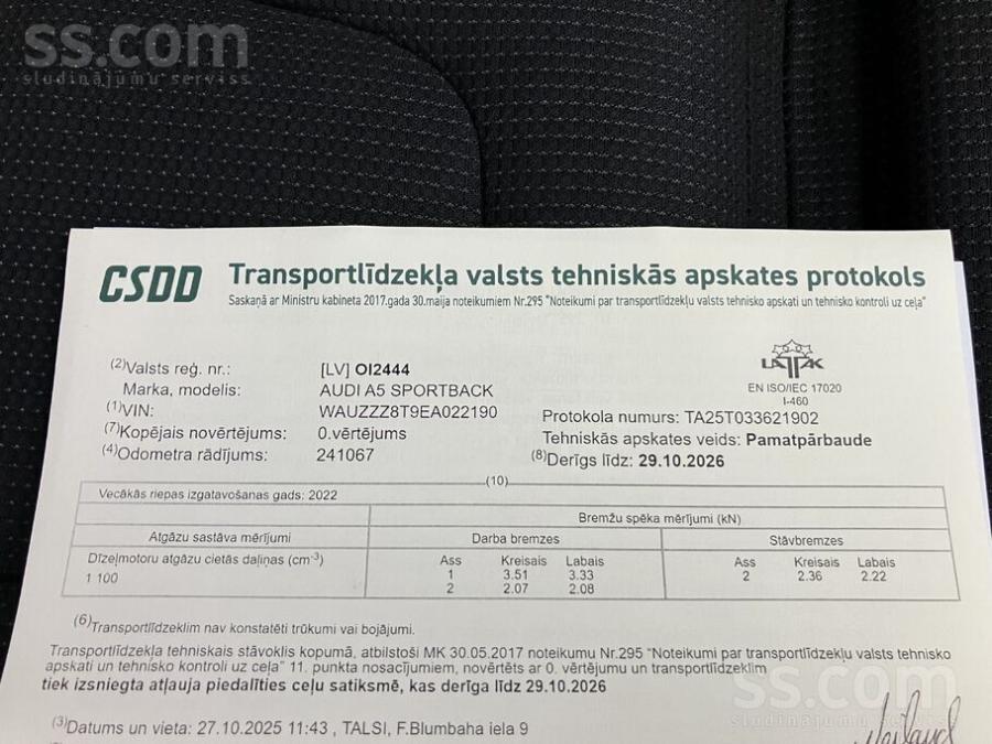 Zils Audi A5 2013 Talsi, ar dzinēja tilpumu 3.00 L un nobraukumu 241 tūkst. km par 9990 €, foto 24 vietnē AUTOMOTO.COM.LV