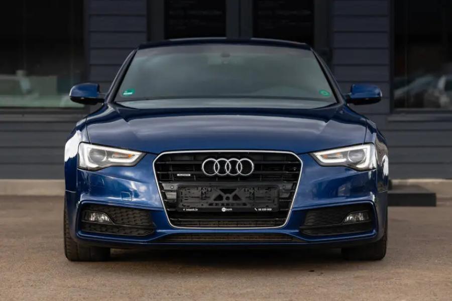Blue Audi A5 2013 in Jelgava, with an engine capacity of 3.00 L and mileage of 240 thousand km for 15350 €, photo 6 on AUTOMOTO.COM.LV