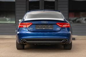 Blue Audi A5 2013 in Jelgava, with an engine capacity of 3.00 L and mileage of 240 thousand km for 15350 €, photo 8 on AUTOMOTO.COM.LV