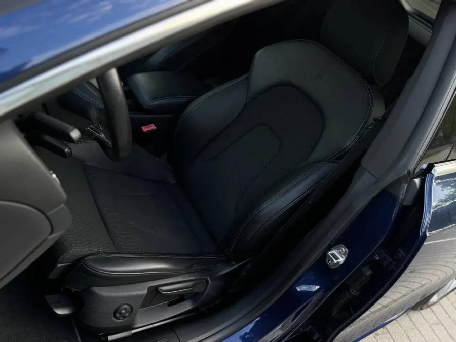 Blue Audi A5 2015 in Jurmala, with an engine capacity of 2.00 L and mileage of 241 thousand km for 5000 €, photo 9 on AUTOMOTO.COM.LV