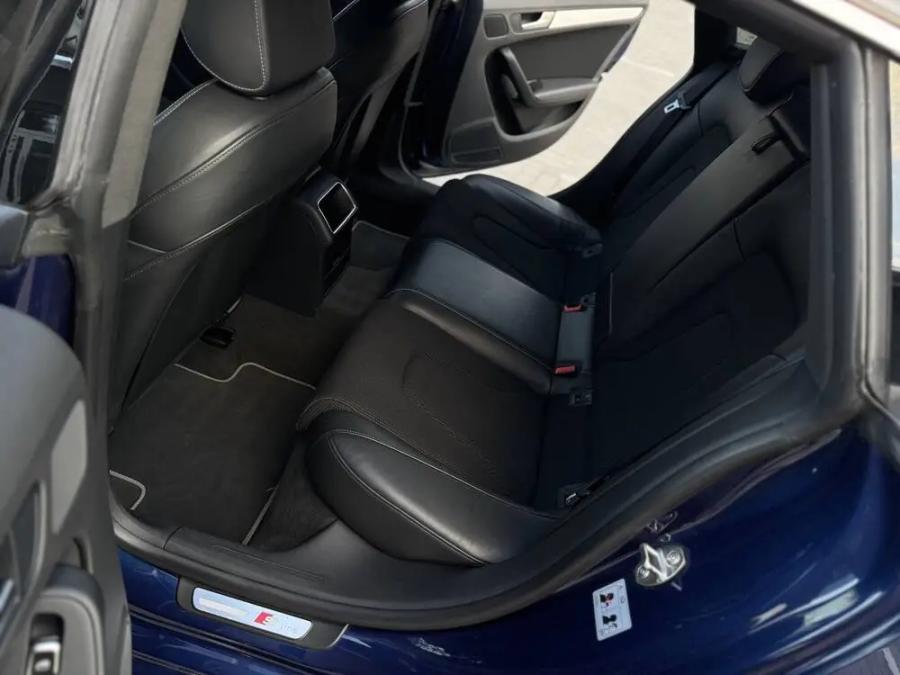 Blue Audi A5 2015 in Jurmala, with an engine capacity of 2.00 L and mileage of 241 thousand km for 5000 €, photo 13 on AUTOMOTO.COM.LV