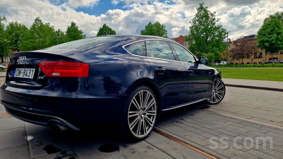 Zils Audi A5 2016 Rīga, ar dzinēja tilpumu 1.80 L un nobraukumu 154 tūkst. km par 16200 €, foto 5 vietnē AUTOMOTO.COM.LV