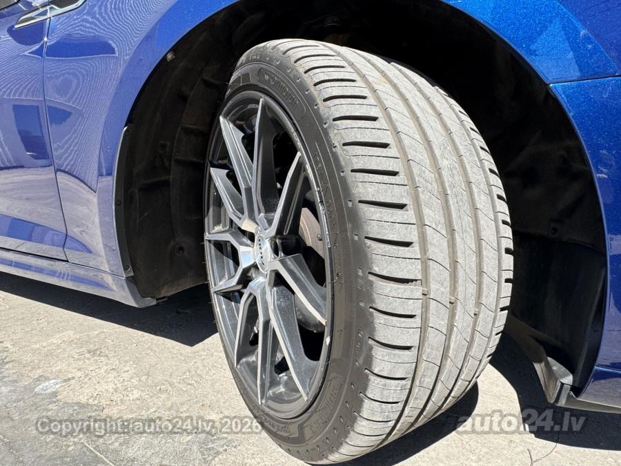 Zils Audi A5 2018 Tallina, ar dzinēja tilpumu 2.00 L un nobraukumu 212 tūkst. km par 22450 €, foto 11 vietnē AUTOMOTO.COM.LV