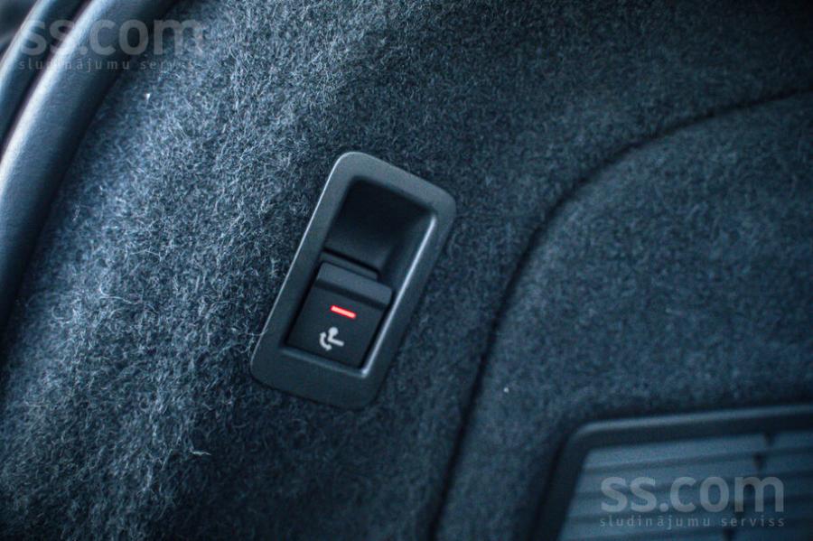 Blue Audi A5 2018 in Riga, with an engine capacity of 2.00 L and mileage of 205 thousand km for 22500 €, photo 18 on AUTOMOTO.COM.LV