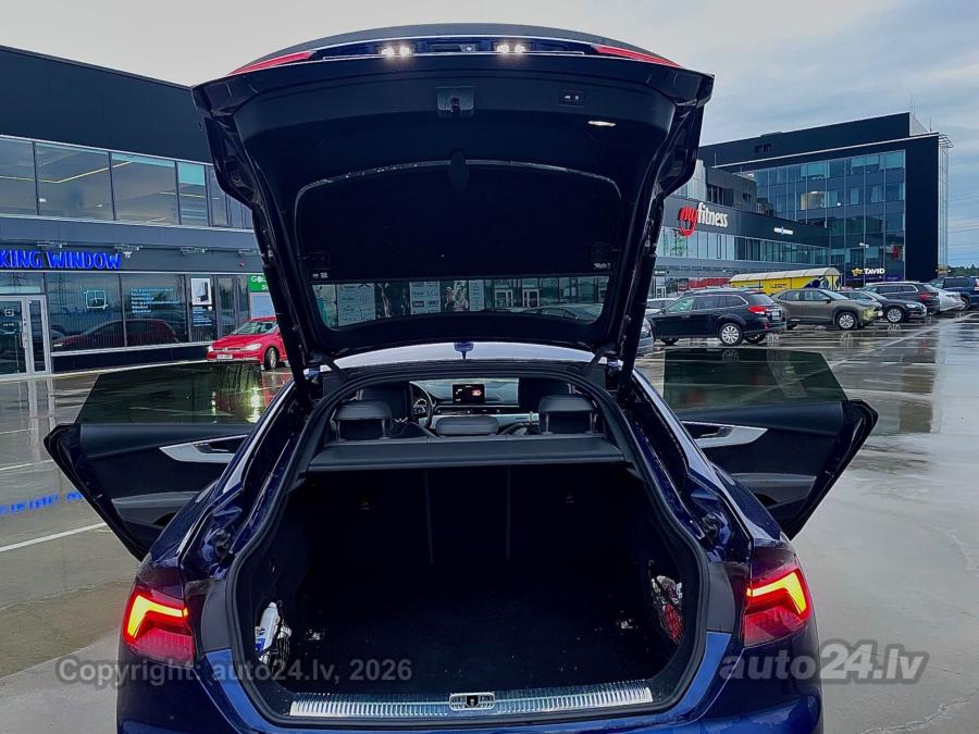 Blue Audi A5 2019 in Tallinn, with an engine capacity of 2.00 L and mileage of 184 thousand km for 23900 €, photo 12 on AUTOMOTO.COM.LV