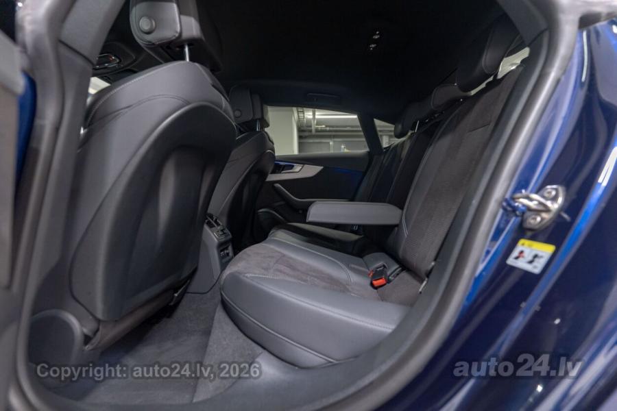 Blue Audi A5 2021 in Tallinn, with an engine capacity of 2.00 L and mileage of 50 thousand km for 34900 €, photo 10 on AUTOMOTO.COM.LV