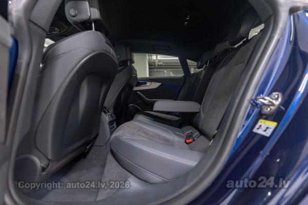 Zils Audi A5 2021 Tallina, ar dzinēja tilpumu 2.00 L un nobraukumu 50 tūkst. km par 34900 €, foto 10 vietnē AUTOMOTO.COM.LV