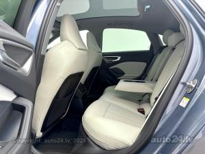 Blue Audi A5 2024 in Tartu, with an engine capacity of 2.00 L and mileage of 28 thousand km for 59900 €, photo 11 on AUTOMOTO.COM.LV