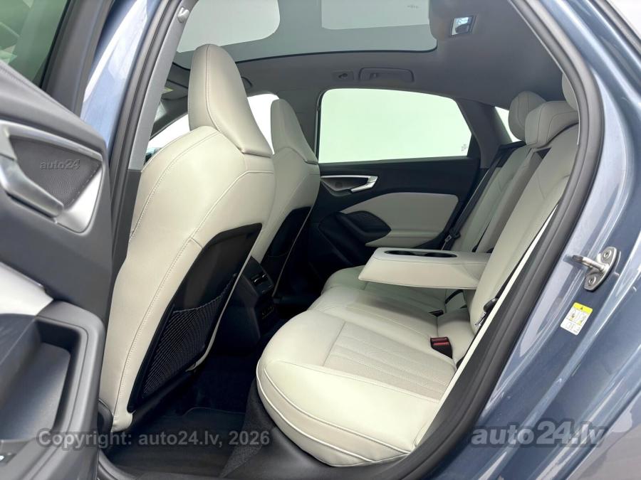 Blue Audi A5 2024 in Tartu, with an engine capacity of 2.00 L and mileage of 28 thousand km for 59900 €, photo 11 on AUTOMOTO.COM.LV