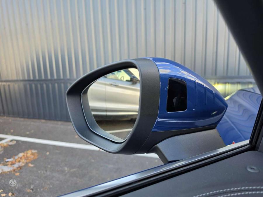Blue Audi A5 2025 in Kaunas, with an engine capacity of 1.97 L and mileage of 12 thousand km for 24900 €, photo 19 on AUTOMOTO.COM.LV