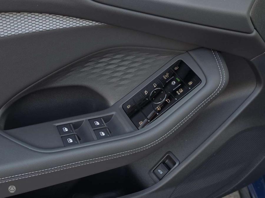 Blue Audi A5 2025 in Kaunas, with an engine capacity of 1.97 L and mileage of 12 thousand km for 24900 €, photo 28 on AUTOMOTO.COM.LV