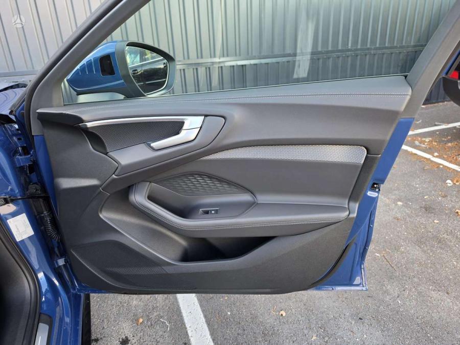 Blue Audi A5 2025 in Kaunas, with an engine capacity of 1.97 L and mileage of 12 thousand km for 24900 €, photo 36 on AUTOMOTO.COM.LV