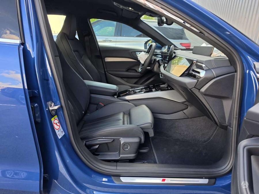 Blue Audi A5 2025 in Kaunas, with an engine capacity of 1.97 L and mileage of 12 thousand km for 24900 €, photo 37 on AUTOMOTO.COM.LV