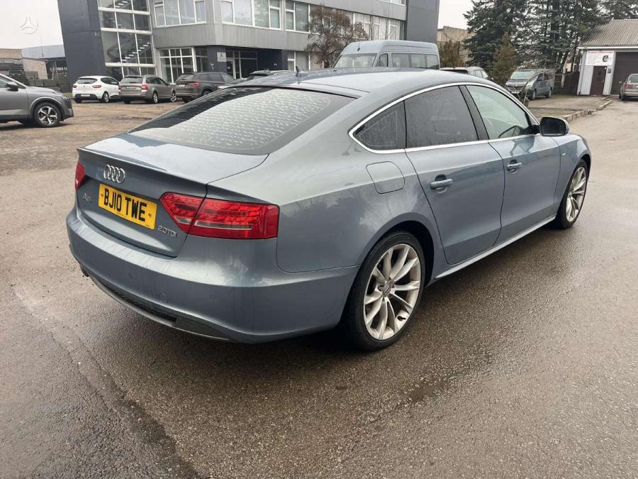 Blue Audi A5 2010 in Taurage, with an engine capacity of 1.97 L and mileage of 138 thousand km for 2800 €, photo 2 on AUTOMOTO.COM.LV
