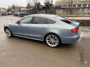 Blue Audi A5 2010 in Taurage, with an engine capacity of 1.97 L and mileage of 138 thousand km for 2800 €, photo 4 on AUTOMOTO.COM.LV