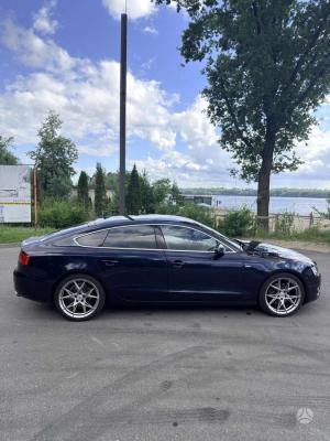 Zils Audi A5 2010 Kauņa, ar dzinēja tilpumu 3.00 L un nobraukumu 330 tūkst. km par 7500 €, foto 5 vietnē AUTOMOTO.COM.LV
