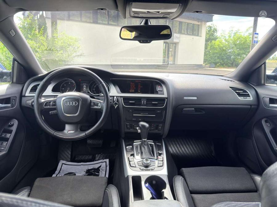 Zils Audi A5 2010 Kauņa, ar dzinēja tilpumu 3.00 L un nobraukumu 330 tūkst. km par 7500 €, foto 8 vietnē AUTOMOTO.COM.LV