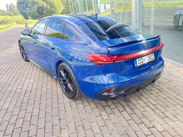 Zils Audi A5 2025 Rīga, ar dzinēja tilpumu 2.00 L un nobraukumu 30 tūkst. km par 41000 €, foto 10 vietnē AUTOMOTO.COM.LV