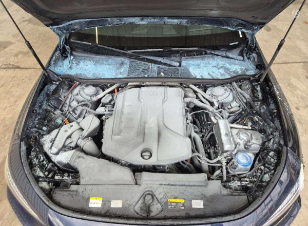 Blue Audi A5 2026 in Klaipeda, with an engine capacity of 1.98 L and mileage of 9 thousand km for 11700 €, photo 8 on AUTOMOTO.COM.LV