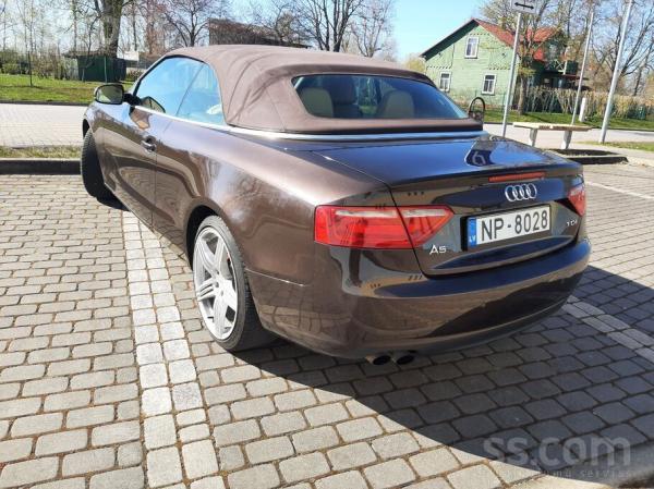 Brown Audi A5 2012 in Ventspils, with an engine capacity of 2.00 L and mileage of 222 thousand km for 10700 €, photo 10 on AUTOMOTO.COM.LV