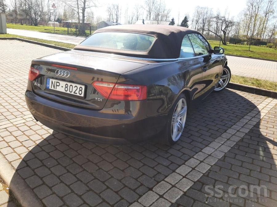 Brown Audi A5 2012 in Ventspils, with an engine capacity of 2.00 L and mileage of 222 thousand km for 10700 €, photo 12 on AUTOMOTO.COM.LV