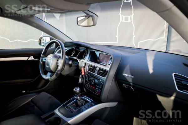 Brūns Audi A5 2011 Rīga, ar dzinēja tilpumu 2.00 L un nobraukumu 8 tūkst. km par 8490 €, foto 10 vietnē AUTOMOTO.COM.LV