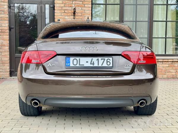 Brown Audi A5 2012 in Jelgava, with an engine capacity of 3.00 L and mileage of 0 thousand km for 9500 €, photo 8 on AUTOMOTO.COM.LV
