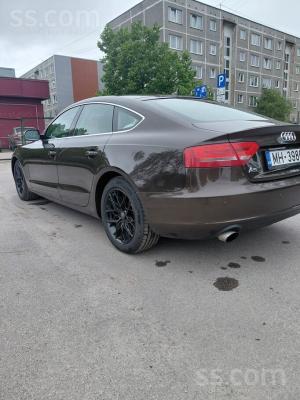 Brūns Audi A5 2011 Rīga, ar dzinēja tilpumu 2.00 L un nobraukumu 335 tūkst. km par 6700 €, foto 4 vietnē AUTOMOTO.COM.LV