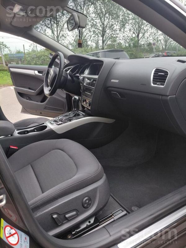 Brown Audi A5 2011 in Riga, with an engine capacity of 2.00 L and mileage of 335 thousand km for 6700 €, photo 4 on AUTOMOTO.COM.LV