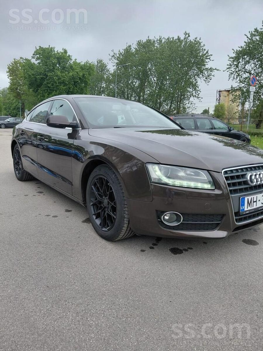 Brown Audi A5 2011 in Riga, with an engine capacity of 2.00 L and mileage of 335 thousand km for 7200 €, photo 4 on AUTOMOTO.COM.LV