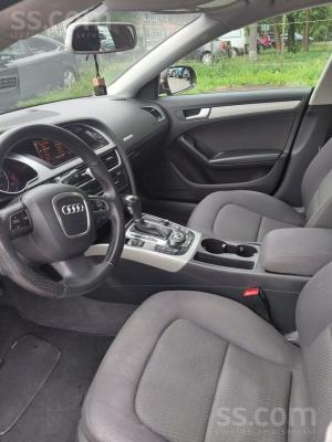Brown Audi A5 2011 in Riga, with an engine capacity of 2.00 L and mileage of 335 thousand km for 7200 €, photo 7 on AUTOMOTO.COM.LV