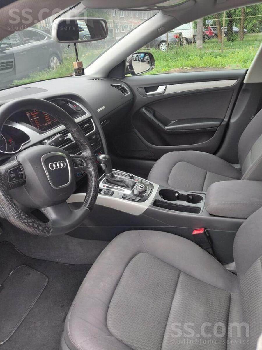 Brown Audi A5 2011 in Riga, with an engine capacity of 2.00 L and mileage of 335 thousand km for 7200 €, photo 7 on AUTOMOTO.COM.LV