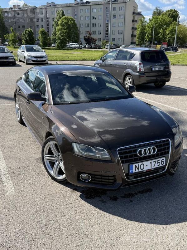 Brūns Audi A5 2011 Daugavpils, ar dzinēja tilpumu 2.70 L un nobraukumu 256 tūkst. km par 9500 €, foto 4 vietnē AUTOMOTO.COM.LV
