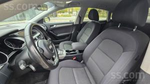 Brown Audi A5 2013 in Riga, with an engine capacity of 1.80 L and mileage of 160 thousand km for 11950 €, photo 12 on AUTOMOTO.COM.LV