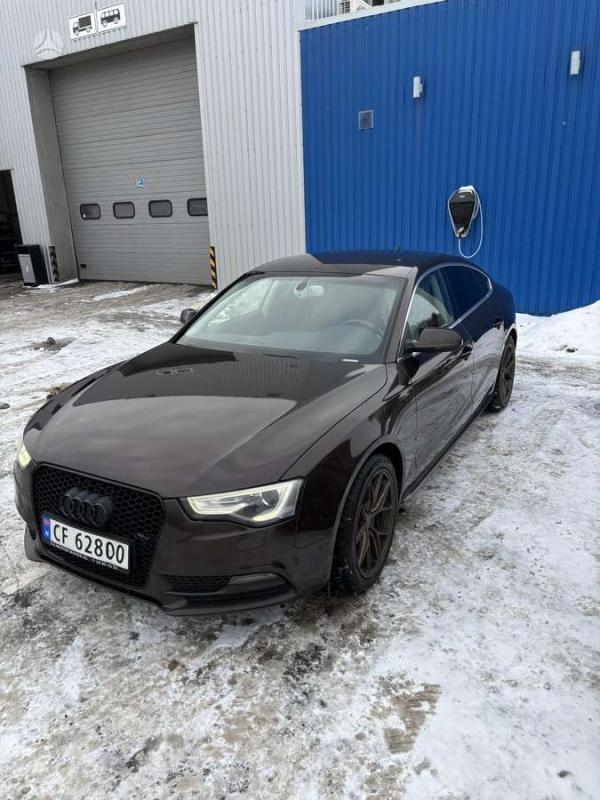 Brūns Audi A5 2012 Marijampole, ar dzinēja tilpumu 2.00 L un nobraukumu 205 tūkst. km par 5900 €, foto 8 vietnē AUTOMOTO.COM.LV