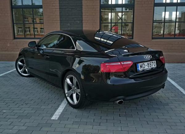 Audi A5 2007 Rīga, ar dzinēja tilpumu 3.00 L un nobraukumu 376 tūkst. km par 6490 €, foto 4 vietnē AUTOMOTO.COM.LV