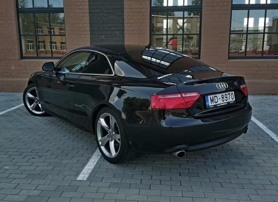 Audi A5 2007 in Riga, with an engine capacity of 3.00 L and mileage of 376 thousand km for 6490 €, photo 5 on AUTOMOTO.COM.LV
