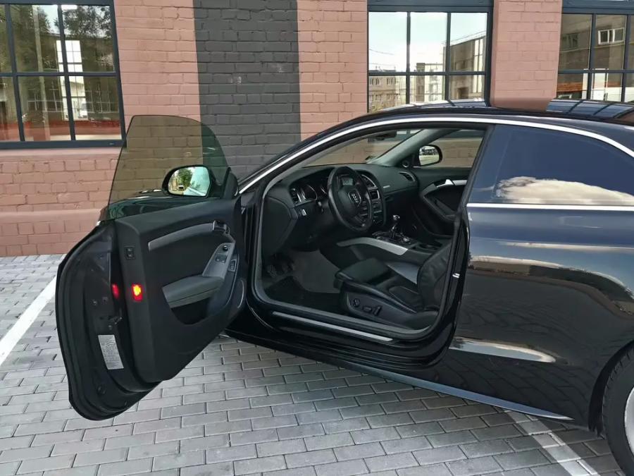 Audi A5 2007 in Riga, with an engine capacity of 3.00 L and mileage of 376 thousand km for 6490 €, photo 12 on AUTOMOTO.COM.LV