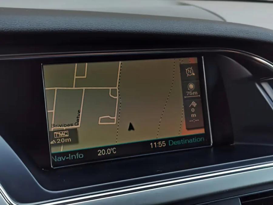 Audi A5 2007 in Riga, with an engine capacity of 3.00 L and mileage of 376 thousand km for 6490 €, photo 18 on AUTOMOTO.COM.LV