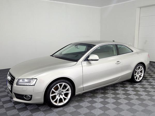 Audi A5 2007 in Tallinn, with an engine capacity of 3.20 L and mileage of 253 thousand km for 1999 €, photo 3 on AUTOMOTO.COM.LV