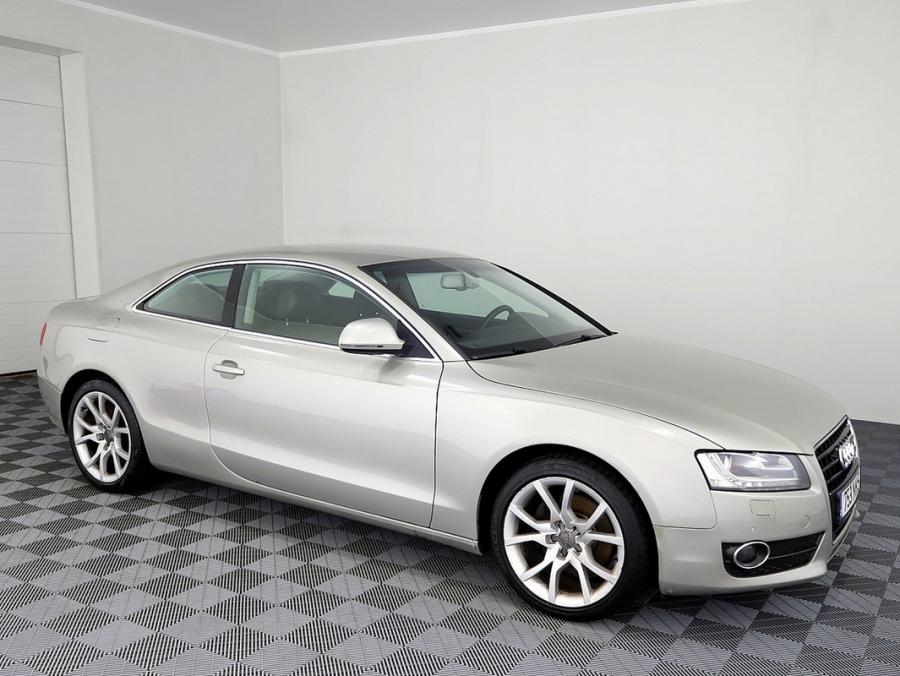 Audi A5 2007 in Tallinn, with an engine capacity of 3.20 L and mileage of 253 thousand km for 1999 €, photo 9 on AUTOMOTO.COM.LV
