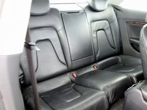 Audi A5 2007 in Tallinn, with an engine capacity of 3.20 L and mileage of 253 thousand km for 1999 €, photo 15 on AUTOMOTO.COM.LV