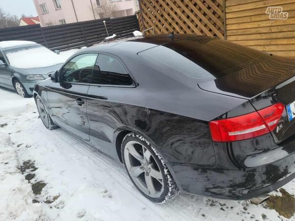 Audi A5 2008 in Klaipeda, with an engine capacity of 2.70 L and mileage of 327 thousand km for 2750 €, photo 4 on AUTOMOTO.COM.LV