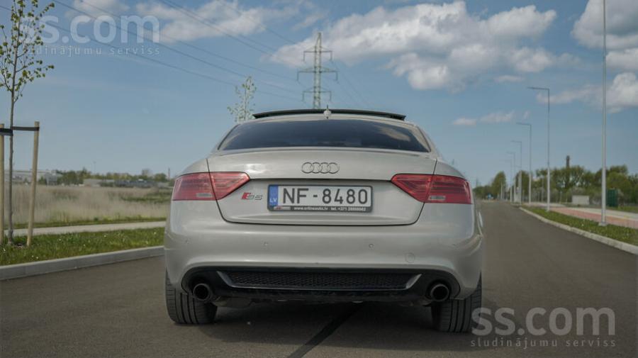 Audi A5 2008 in Liepaja, with an engine capacity of 2.70 L and mileage of 303 thousand km for 6900 €, photo 7 on AUTOMOTO.COM.LV