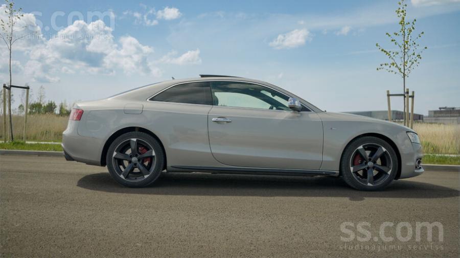 Audi A5 2008 in Liepaja, with an engine capacity of 2.70 L and mileage of 303 thousand km for 6900 €, photo 9 on AUTOMOTO.COM.LV