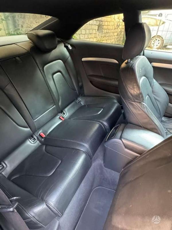 Audi A5 2008 Kretinga, ar dzinēja tilpumu 2.70 L un nobraukumu 380 tūkst. km par 5799 €, foto 10 vietnē AUTOMOTO.COM.LV
