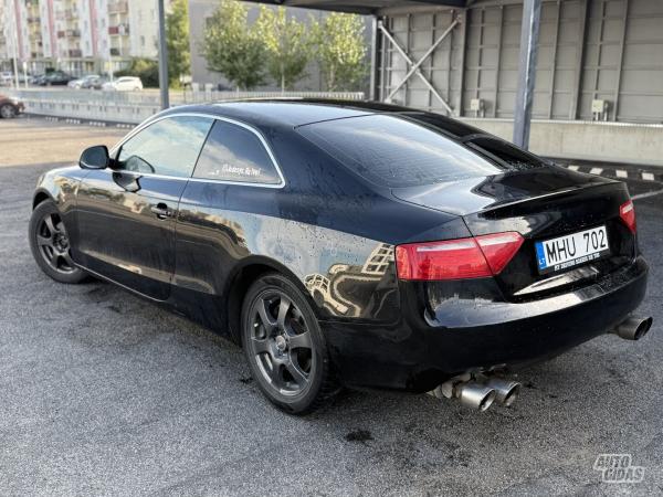 Audi A5 2008 Viļņa, ar dzinēja tilpumu 2.00 L un nobraukumu 304 tūkst. km par 2950 €, foto 4 vietnē AUTOMOTO.COM.LV