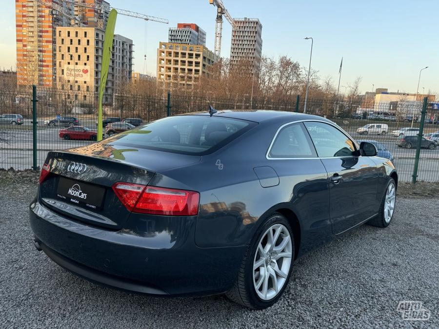 Audi A5 2009 in Vilnius, with an engine capacity of 1.80 L and mileage of 254 thousand km for 4500 €, photo 5 on AUTOMOTO.COM.LV