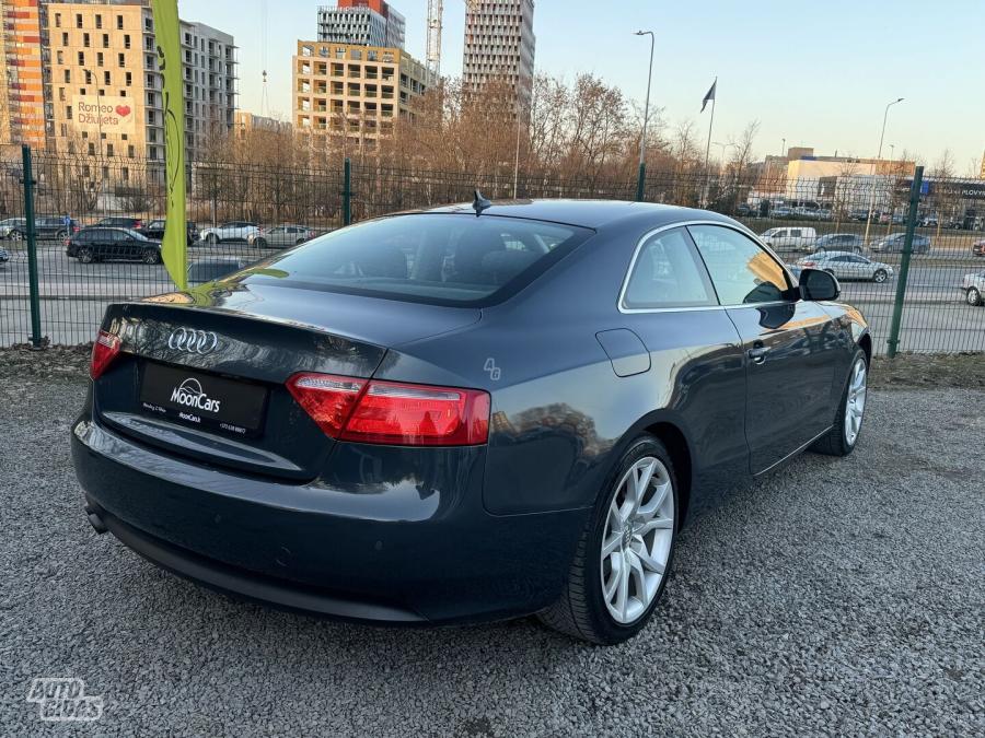Audi A5 2009 in Vilnius, with an engine capacity of 1.80 L and mileage of 254 thousand km for 4500 €, photo 6 on AUTOMOTO.COM.LV